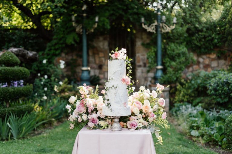Lush Country Spring Garden Meets Femininity - Inspired By This