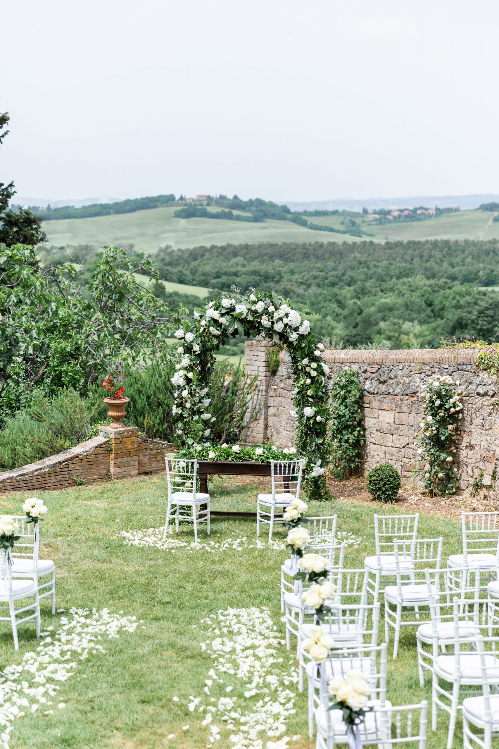Tuscany Wedding in the Italian Countryside - Inspired By This