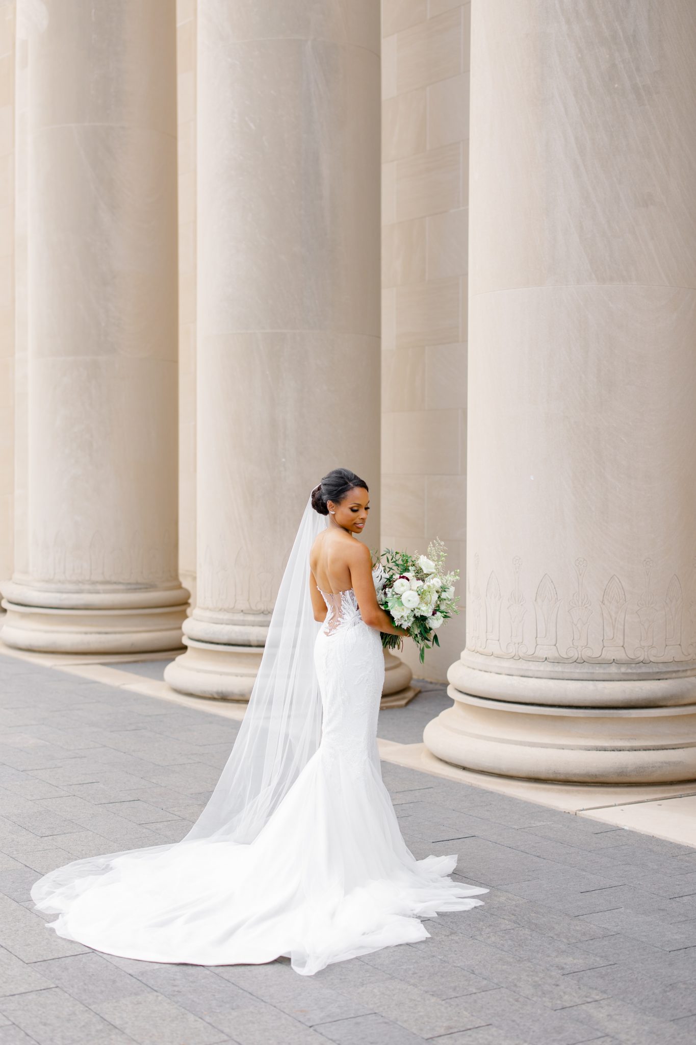 Devyn Simone's Historic Rooftop Wedding in Downtown Kansas City ...