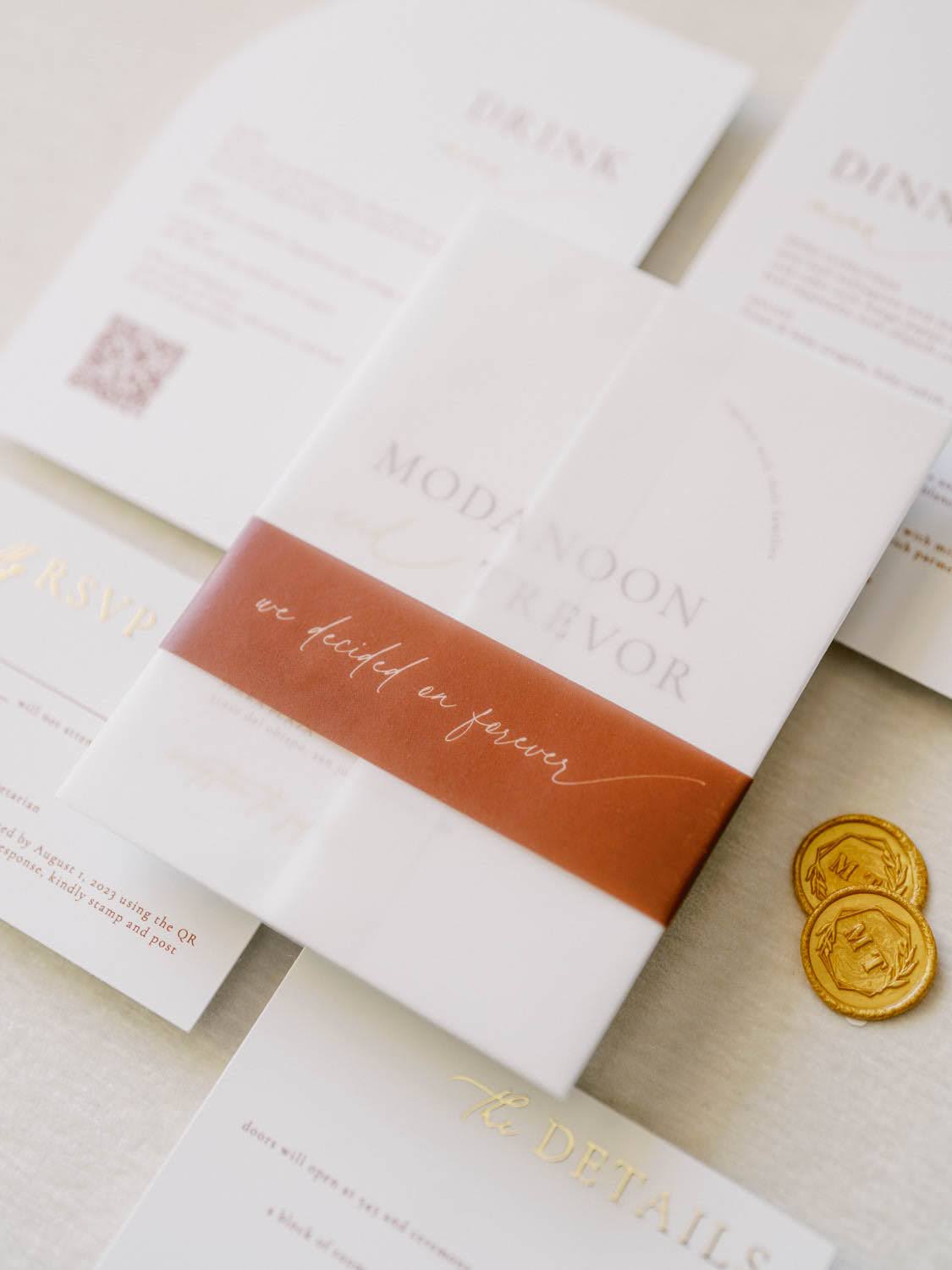 Timeless Romance Wedding: Blending Old World Charm with Modern Elegance ...